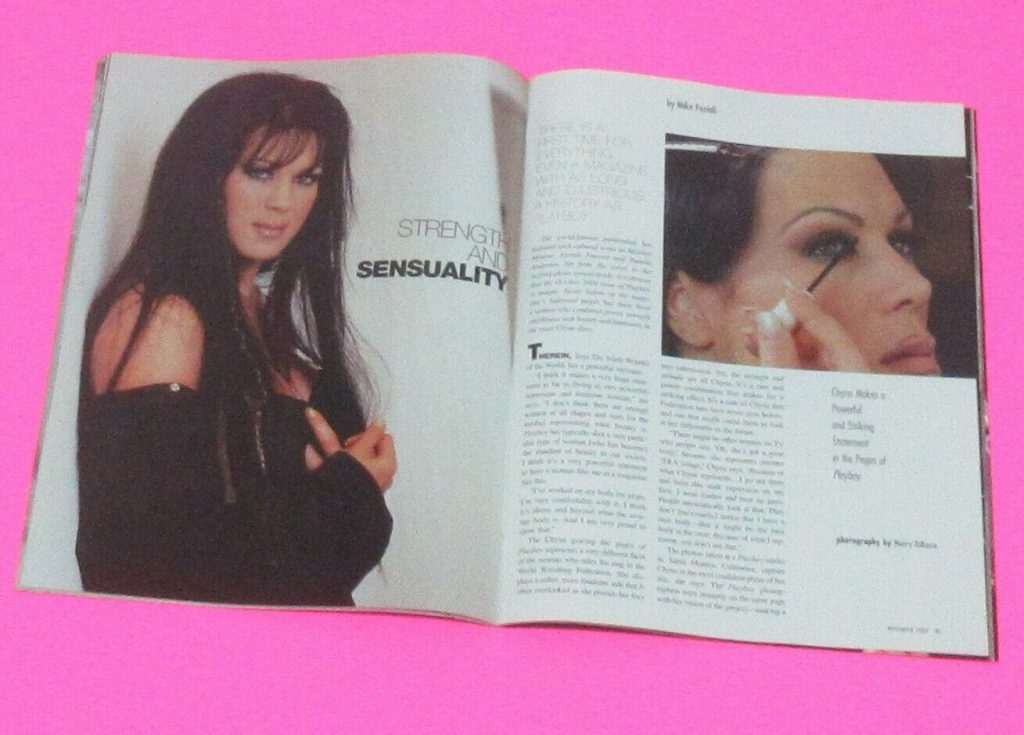 WWF Raw Magazine November 2000 Chyna WWE Diva double Poster Fighting ...